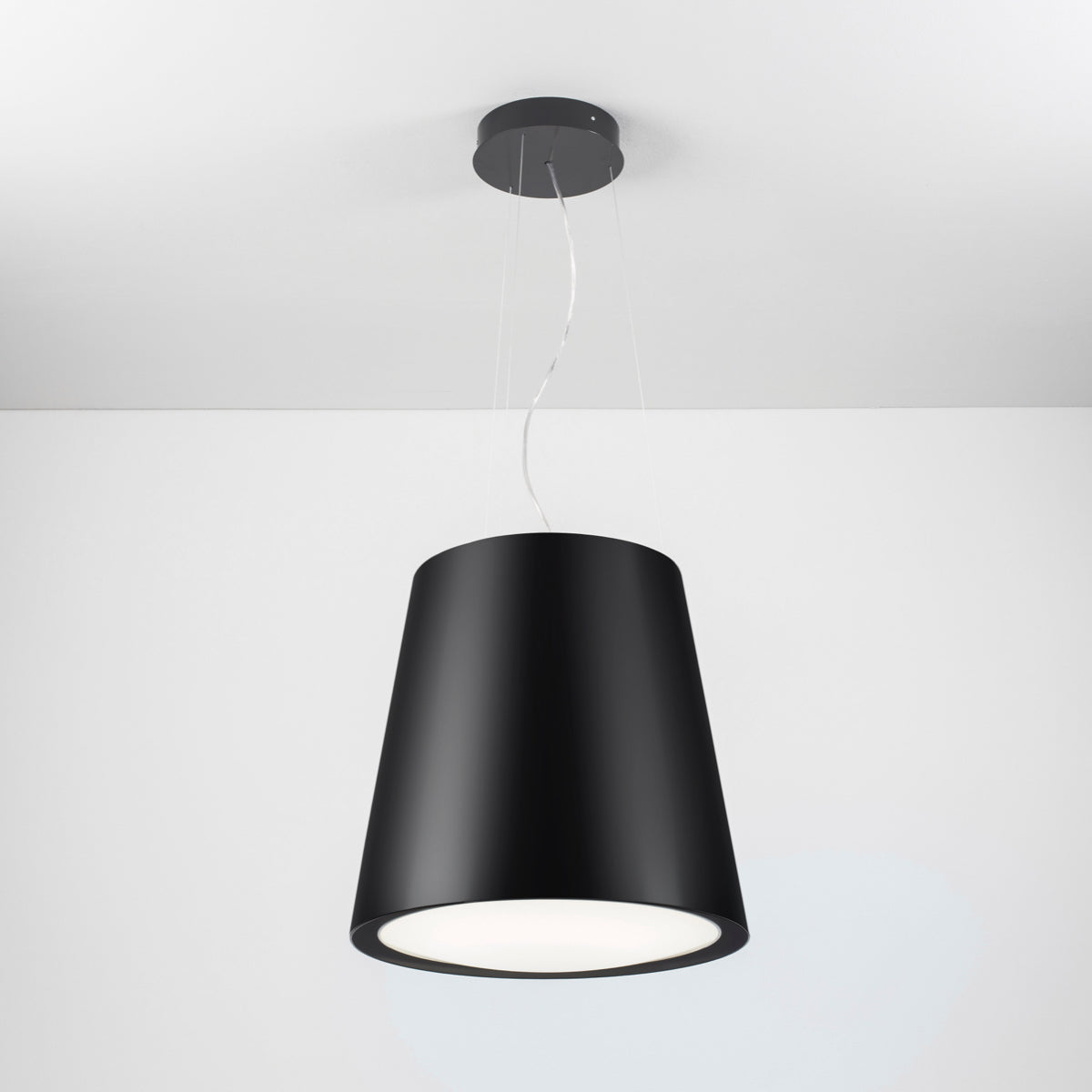 Architect Free Matte Black-2 Frithængende fra Witt